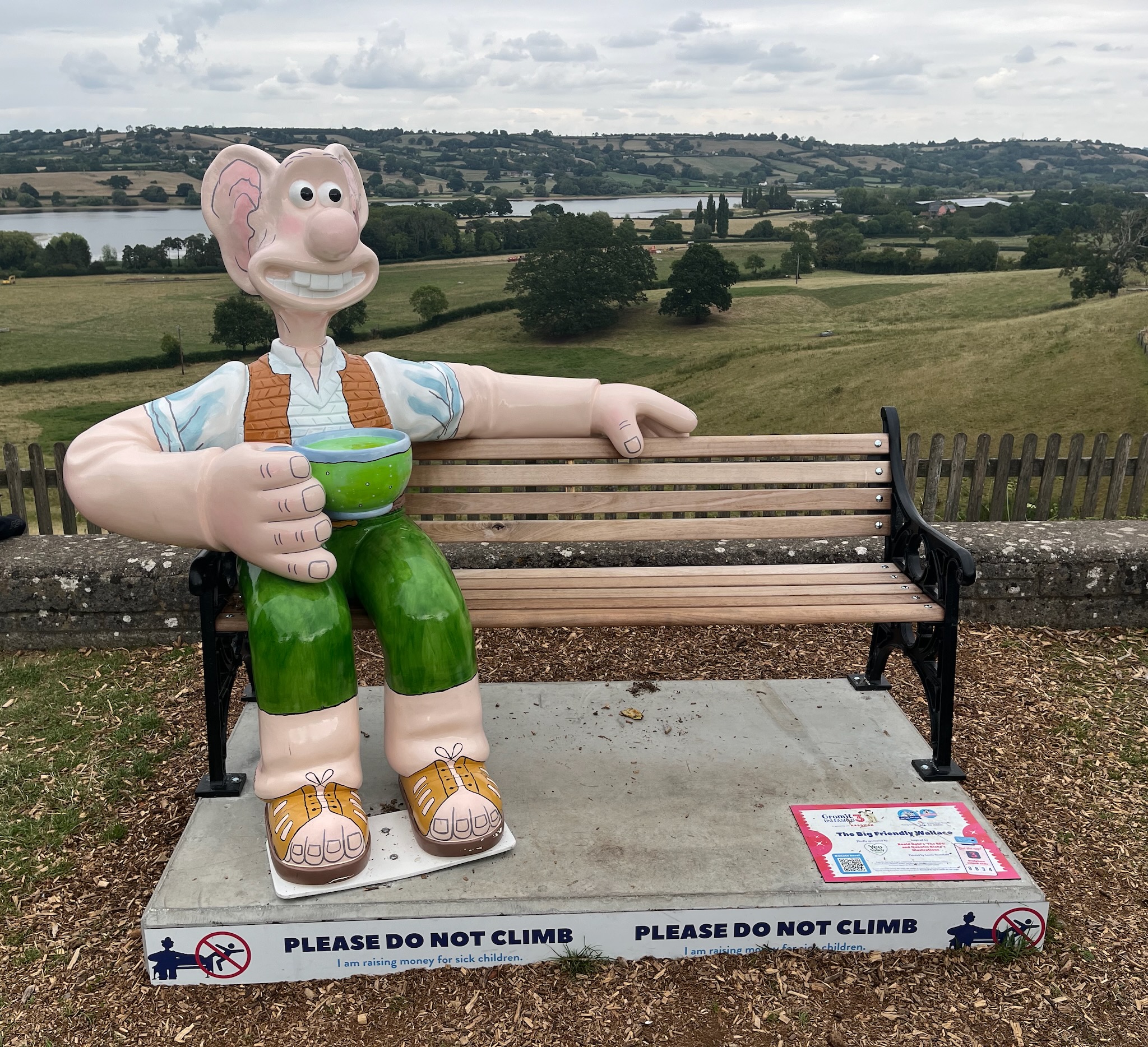 40. The Big Friendly Wallace - James Clay Stuff